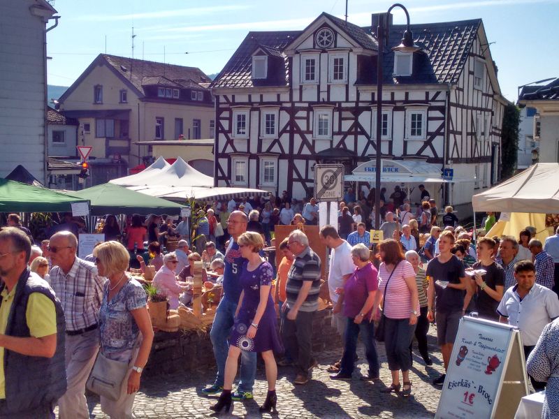 Tausende Besucher auf Bauern- und Ökomarkt in Neunkirchen - wirSiegen ...