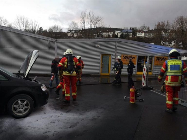 PKW - Feuerlöscher verhindert Schlimmeres - wirSiegen - Das Siegerland Portal - News & Infos aus ...