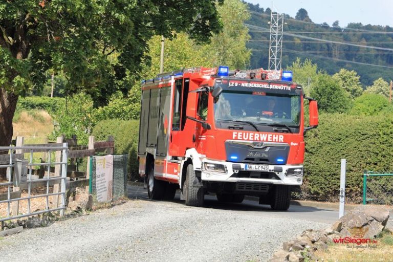 Jahresübung der Feuerwehr LZ 9 Niederschelderhütte - LZ 7 Mudersbach ...