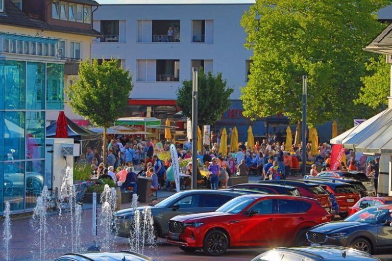 40. Kreuztaler Weindorf gestartet - wirSiegen - Das Siegerland Portal ...