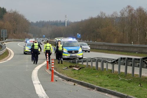 Unfall-A45-Parkplatz-Hipperich-Freudenberg – wirSiegen – das Siegerland Portal